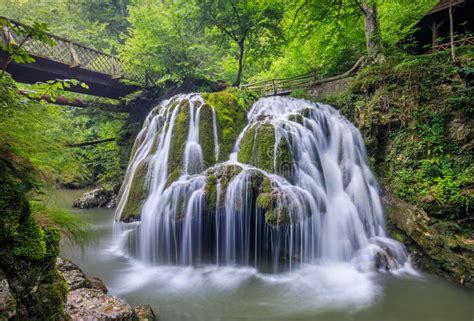 Bigar Wasserfall Bozovici Rumänien Von Oben Stockfoto Bild Von