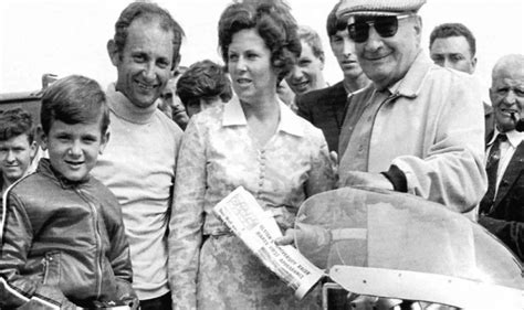 Benelli Рублёвский официальный дилер мотоциклов итальянского бренда «Бенелли в Москве