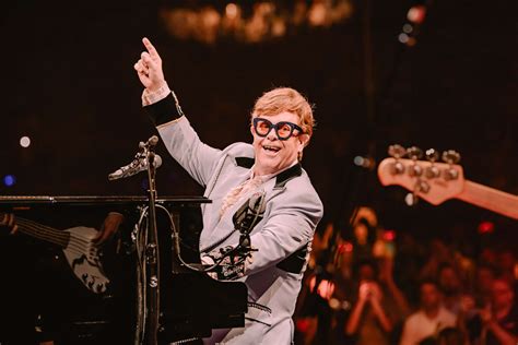 Elton John Yellow Brick Road Tour 60 Foto
