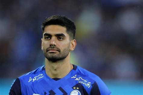 علی کریمی اولین تعویض نامجومطلق برای تغییر شرایط طرفداری