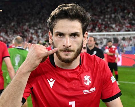 მისმა გამოჩენამ მთლიანად შემცვალა და სხვანაირი გამხადა ხვიჩა კვარაცხელია ყოველდღიური