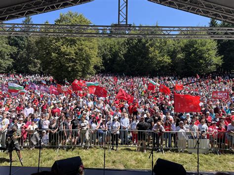 Младите Младите художници на ЕГ Иван Вазов Пловдив