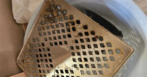 전주인의 생활오염이 많았는데 하고나니 너무만족스럽게 청소해주셨어요~ 창틀이 완전깨끗해졌고 요청한 부분도 잘 체크해주시고 중간중간 계속 사진찍어보내주셔서 넘 만족스러웠습니당