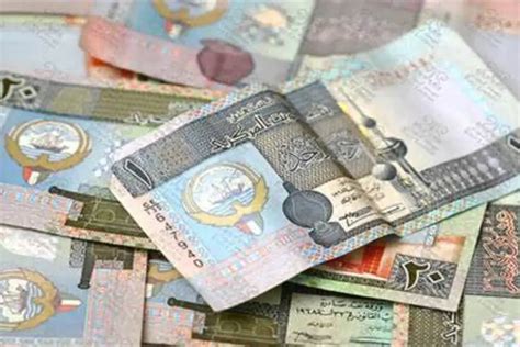 عايز تعرف الـ1000 دينار كويتي بـ كام في السوق السوداء؟ شوف سعر الدينار