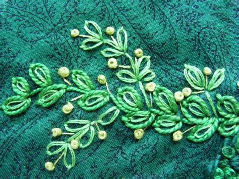 Double Lazy Daisy Stitch