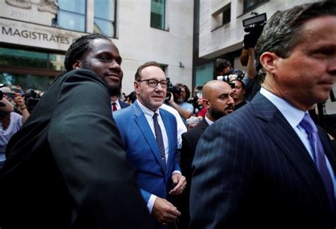 Kevin Spacey Compareció En Tribunal Del Reino Unido Para Enfrentar