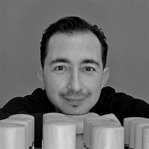 אמן הבישום Georgios Koutsoukos