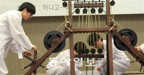 수원화성 쌓았다는 거중기 고교생 수레에 돌 싣는 역할만 했다