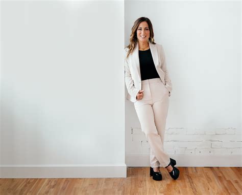 About — Deven Wallace