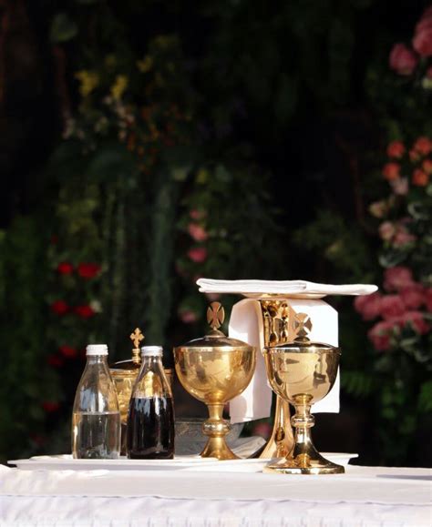 Your Go To Guide For Catholic Mass Prayers And Responses Catholic