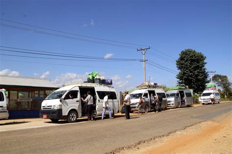နေရပ်ပြန် မြန်မာရွှေ့ပြောင်း အလုပ်သမား ၅၆ ဦး နမ့်စန်မြို့မှတစ်ဆင့် တောင်ကြီးမြို့သို့ ဆက်လက်ထွက
