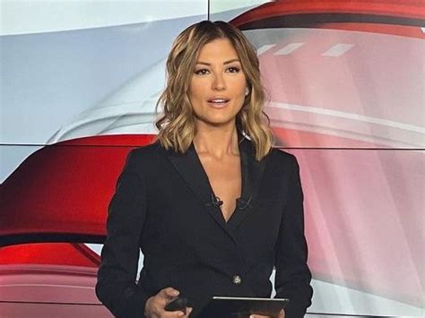 Μελαχρινή και όμορφη όπως η μαμά της Η κόρη της Ράνιας Τζίμα στήθηκε μπροστά στη κάμερα λίγο