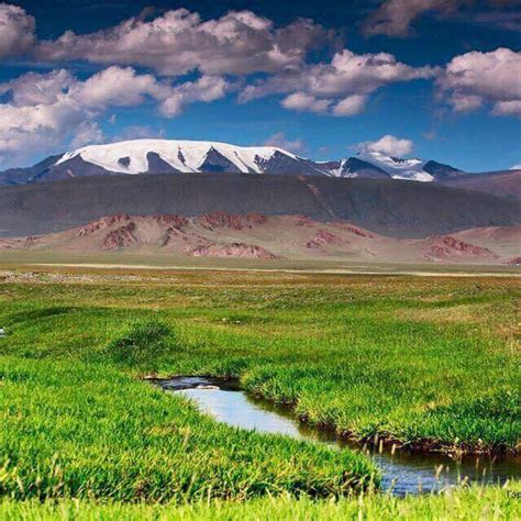 Ховд аймгийн Мөнххайрхан сум