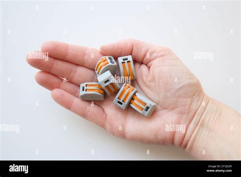 Quick Wiring Cable Connectors For Electrical Installations Terminals For Quick Connection Held