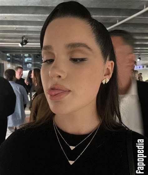 Jules Leblanc Nude Leaks Photo Fapopedia