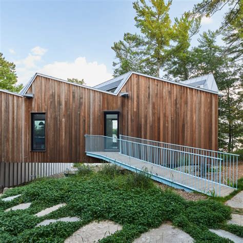Parallelogram House In Winnipeg Is Named After Its Unusual Shape