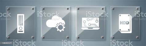 하드 디스크 드라이브 Hdd 노트북 클라우드 기술 데이터 전송 및 저장 및 비디오 게임 콘솔을 설정합니다 정사각형 유리 패널