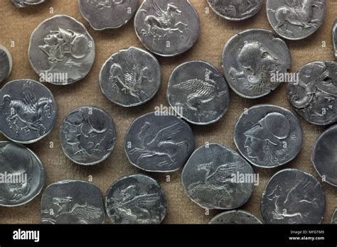 Pièce Grecque Antique Argent Banque De Photographies Et Dimages à Haute Résolution Alamy
