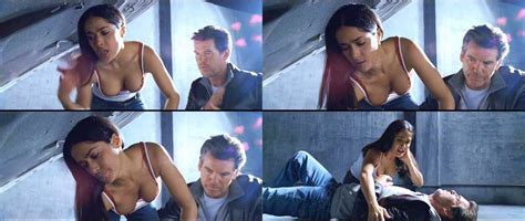 Naked Salma Hayek In After The Sunset