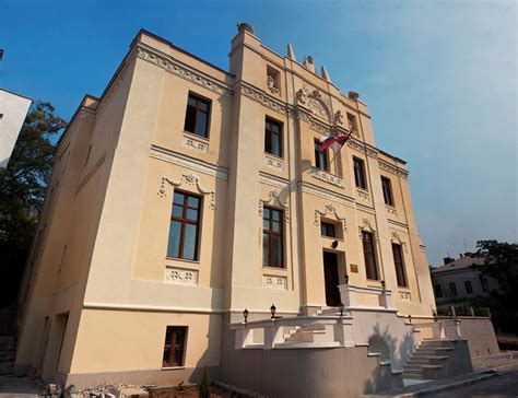 Srna ПУЦАНО У БЛИЗИНИ ГЕНЕРАЛНОГ КОНЗУЛАtА СРБИЈЕ У МОСtАРУ