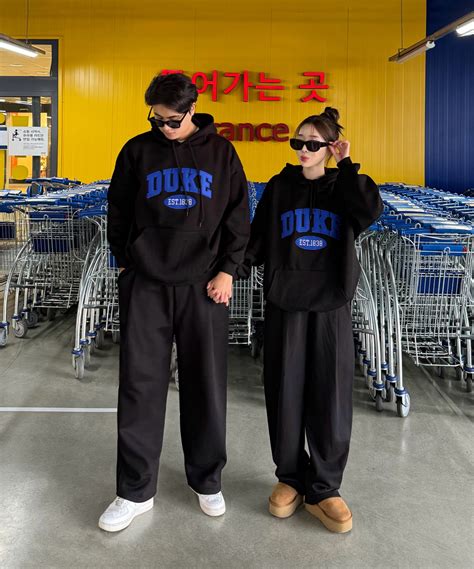 엄라이브 초특가 기모and면선택가능3컬러 남녀공용 듀크 기모 후드티 커플후드 와이드 벌룬 기모팬츠 트레이닝 세트 셋업 오버핏 겨울후드티 꾸안꾸 데일리룩 커플룩 시밀러룩