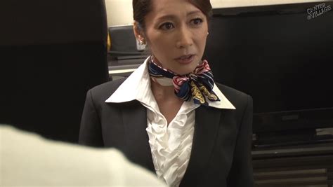 【熟女】おふくろはca 昔取った杵柄で男たちを手玉に取る五十路母 南條れいな 五十三歳 アダルト動画・エロ動画 ソクミル