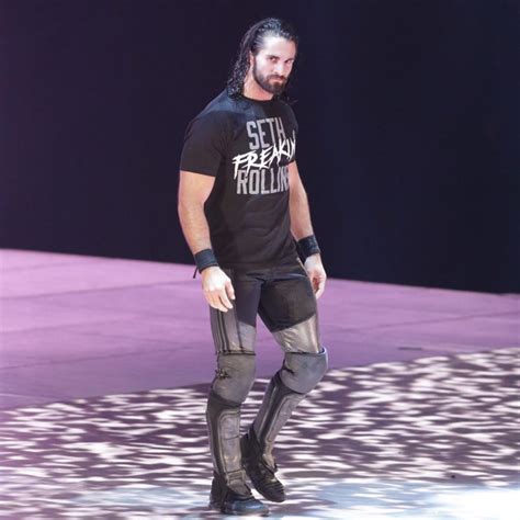 Seth Rollins Suffers A Knee Injury During The 130 Raw Wwe Confirms
