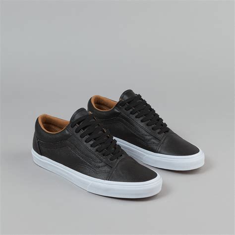 Vans Old Skool Shoes (Premium Leather) - Black | Flatspot