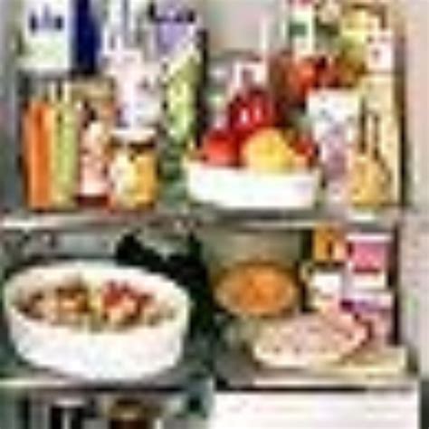 نگهداری مواد غذایی در یخچال