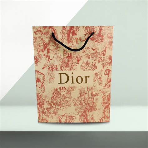 مكياج أصلي عناية بالبشرة شنط ماركات ساعات متجر شمس Sun Ksa