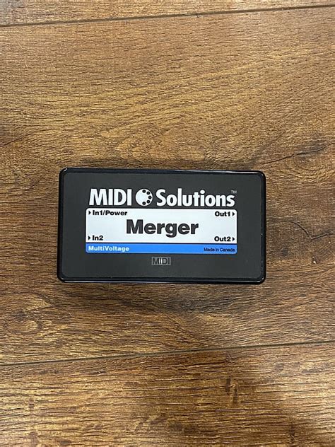 MIDI Solutions MultiVoltage Merger In Out Black Reverb