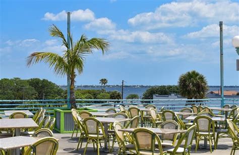Best Melbourne Beach Restaurants Dining On The Space Coast