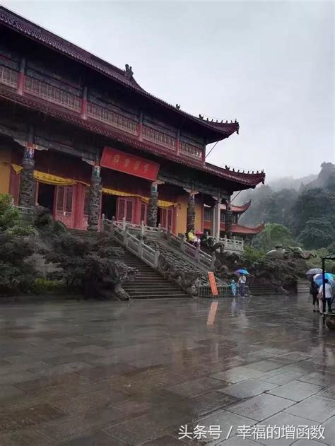 鍾靈毓秀千年古剎 聽誦經焚清香 看佛教聖地九華山 每日頭條