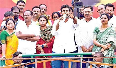 సిట్ వేసి ఏం పీకుతారు లోకేష్ ఘాటు వ్యాఖ్యలు Nara Lokesh Hot