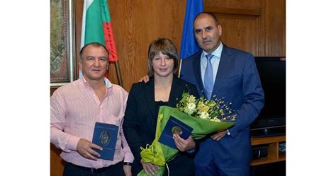 Цветанов посрещна Станка Златева в кабинета си