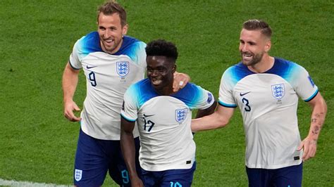 Neville Urges Southgate To Drop Saka And Reveals Why Just Arsenal News