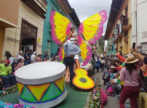 Carnaval En Guaranda Desfile Elección De Reina Y Conciertos Ecuador