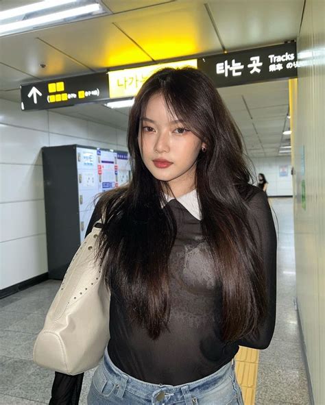 ปักพินในบอร์ด Instagram Girls