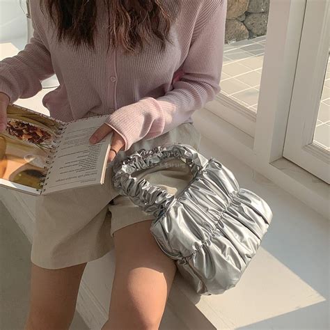 샤인 소프트 셔링 주름 토트백 가방 블랙 실버 브라운 로즈골드 아이보리