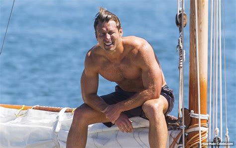 Glen Powell Shirtless And Sexy Behind Scenes Naked Male Celebrities