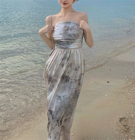 더블제이 해외동남아화보촬영컨셉신혼신행바다코디 튜브 탑 노 끈 그레이 수묵 셔링 롱 원피스 드레스