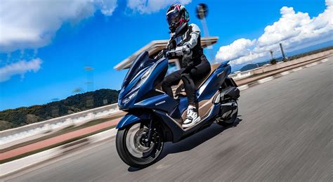 Descubra Qual é A Idade Mínima Para Andar De Moto
