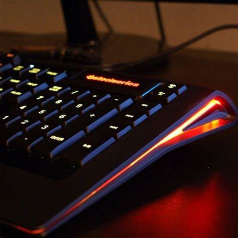 Steel Series Apex M800 Keyboard Review