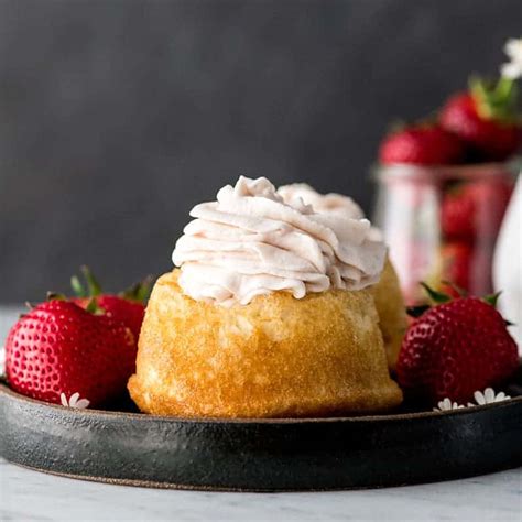 Strawberry Whipped Cream Joyfoodsunshine
