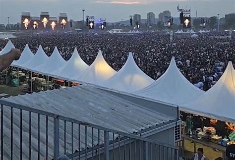 Marko Perković Thompson Završio Koncert Skandal Na Samom Kraju Blic