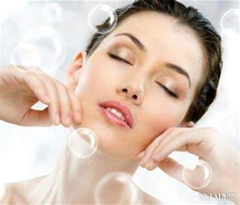 图美白补水洗面奶怎么使用 专家教你正确的洗脸方法 3 美白补水洗面奶 伊秀美容网 yxlady