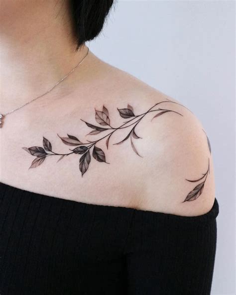 20 Stunning Collarbone Tattoo Ideas For Every Aesthetic And Style