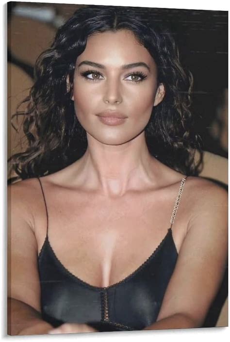 Monica Bellucci Wallpapers