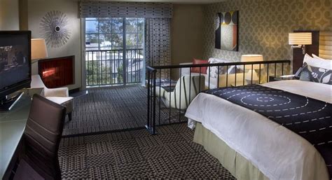 Le Montrose Suite Hotel Los Angeles Review The Hotel Guru