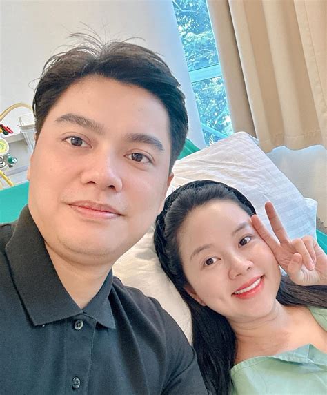 Ly Kute Xinh đẹp Trên Bàn đẻ Nhìn Cách Chồng Săn Sóc Vợ Con Mà Ai Cũng